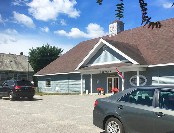 Ample parking and accessible entrance mean you can load up your car with treasures without Olympic-level maneuvering required.