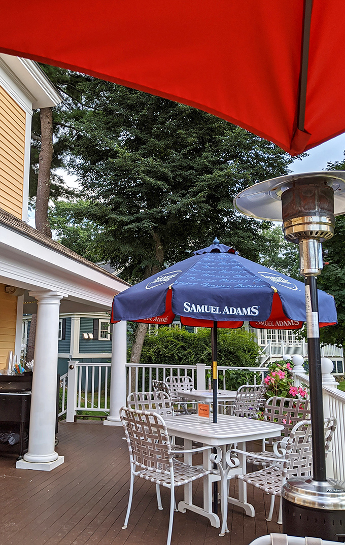 The outdoor patio offers al fresco dining under Samuel Adams umbrellas&mdash;because lobster tastes even better with a side of fresh air.