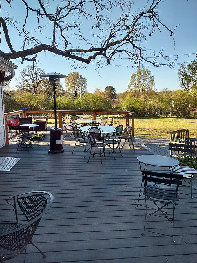 Outdoor seating where fresh air enhances every bite. Arkansas sunshine and homemade treats&mdash;some combinations are simply unbeatable.