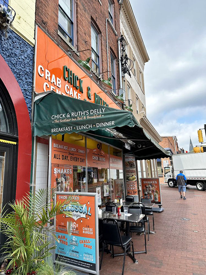 Even the outdoor seating has that "come as you are" vibe that makes Chick & Ruth's feel like the neighborhood living room &ndash; just with better food.