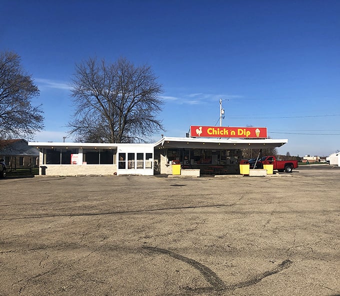 The classic drive-up design harkens back to simpler times, when dinner didn't need a filter to be Instagram-worthy.