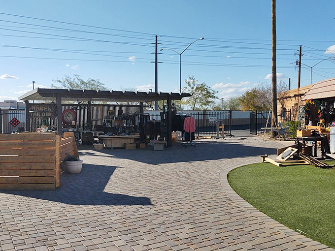 Step outside for a breath of fresh Arizona air and even more bargains. The treasure hunt continues under the desert sky.