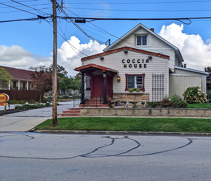 Another view of the humble exterior that houses pizza greatness. Like finding a diamond in a simple setting&mdash;it's what's inside that counts.