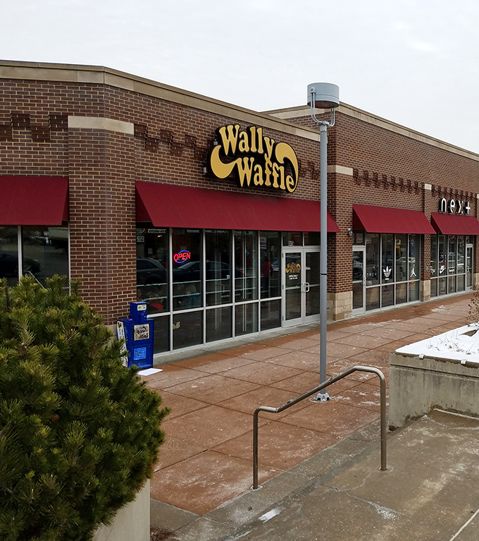 That red awning and yellow sign serve as a beacon of breakfast hope on even the grayest Ohio morning.