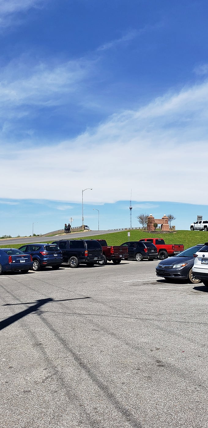 A packed parking lot tells you everything you need to know&mdash;this isn't just lunch, it's a destination worth traveling for.