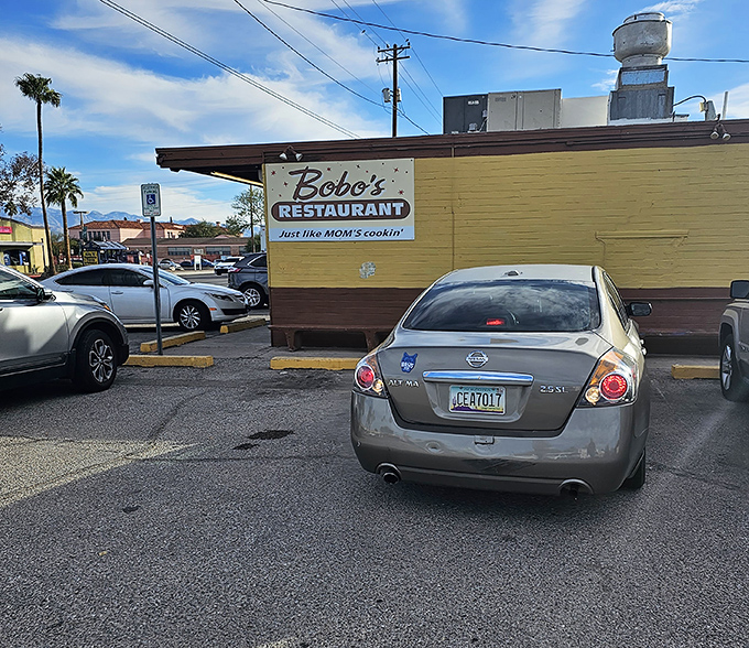A packed parking lot is the universal sign language for "the food here is worth waiting for"&mdash;Tucson locals know the score.