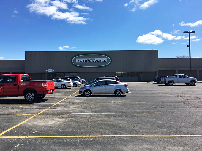 Plenty of parking means you won't be circling like a vulture searching for a spot near the entrance.