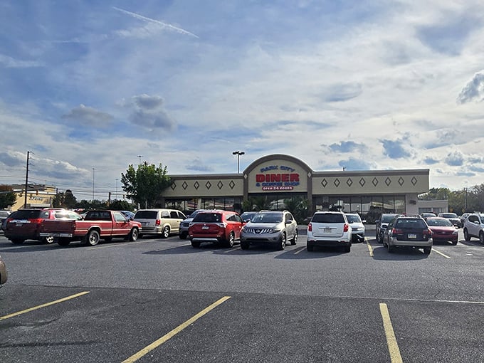 A packed parking lot &ndash; the universal sign language for "the food is worth waiting for." No better recommendation exists in the dining world.