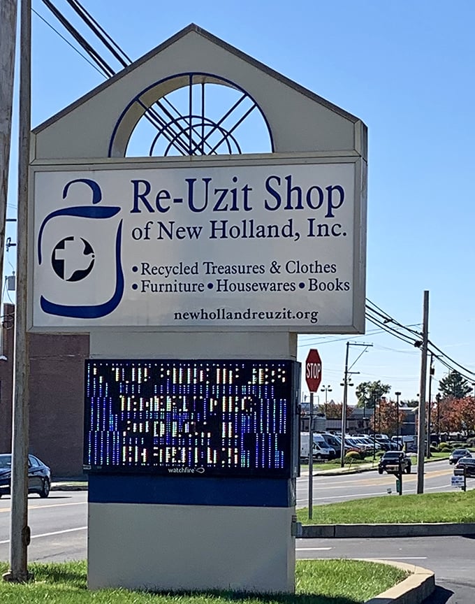 The iconic sign that guides bargain hunters to their happy place. Re-Uzit Shop: where recycling isn't just responsible&mdash;it's downright thrilling.