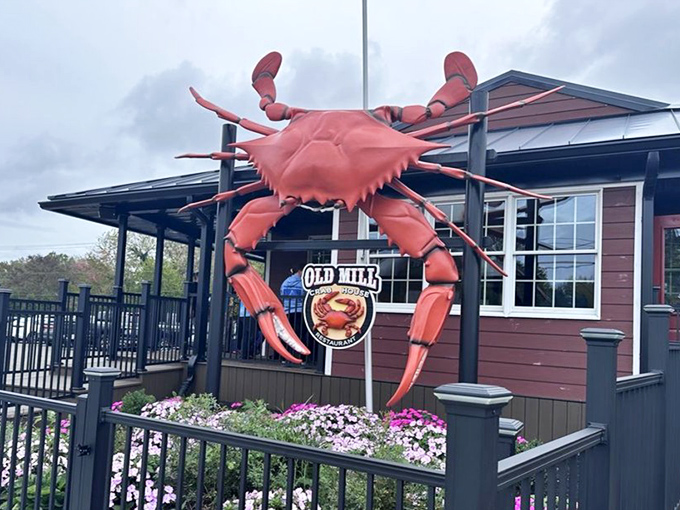 The giant crab sculpture stands guard outside&mdash;part mascot, part art installation. If this doesn't signal "we take our crabs seriously," nothing will.