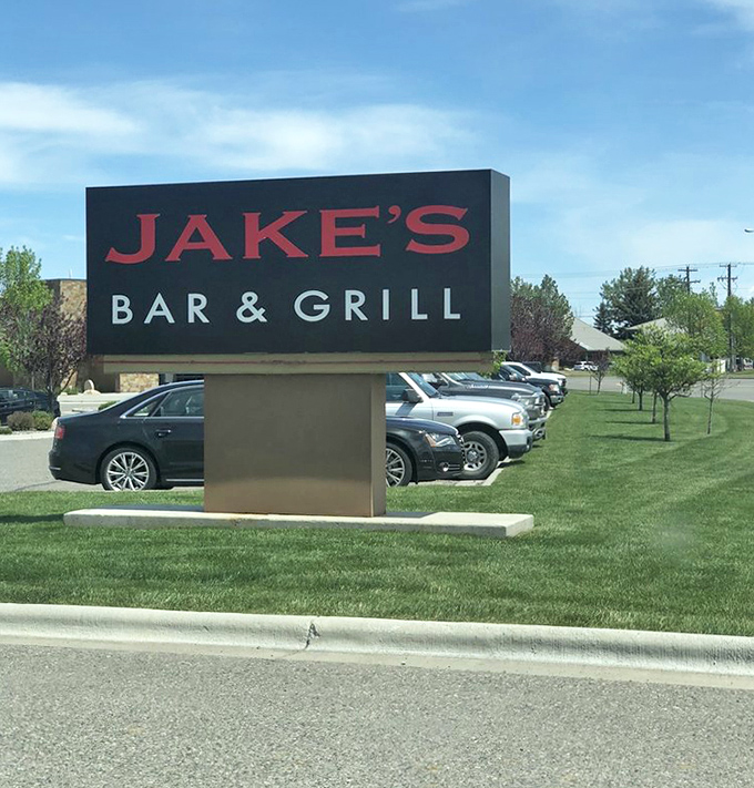 The sign that's guided countless hungry travelers to one of Billings' culinary landmarks – simple, bold, and promising good things ahead.