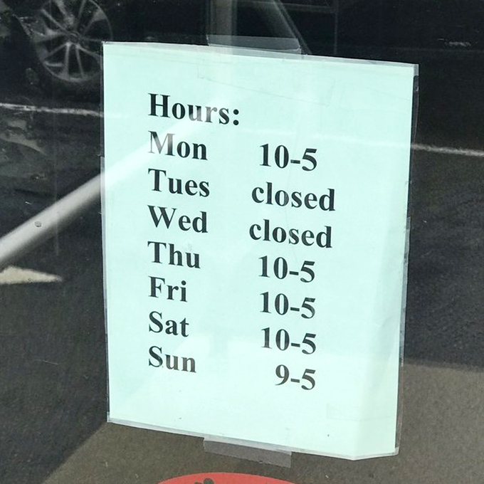 The treasure hunter's schedule&mdash;plan accordingly! Tuesday and Wednesday are for recovering from weekend antiquing adventures.