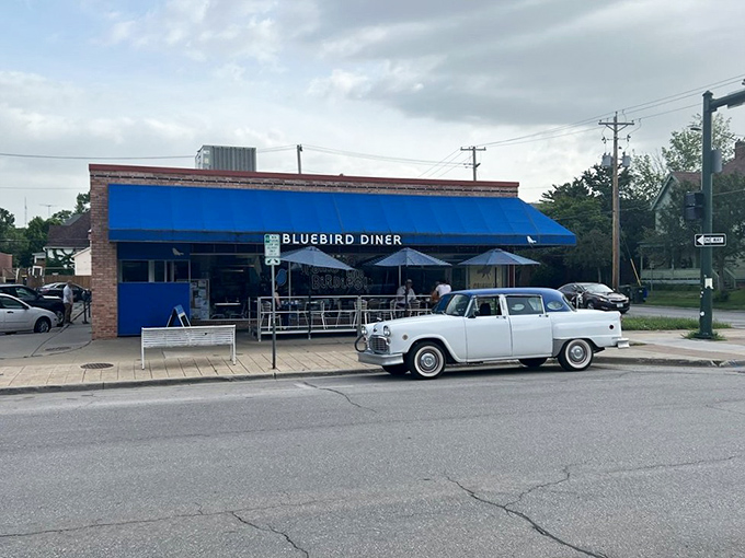 The classic car parked outside seems to know what the locals do&mdash;some traditions, like great diners and beautiful automobiles, never go out of style.