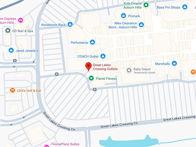 16. great lakes crossing outlets map