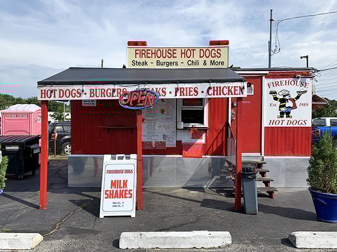 The little red hot dog stand that could! Firehouse Hot Dogs proves good things come in small, fire-engine-colored packages.