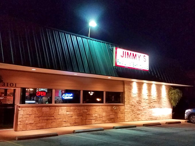 Now that's what I call a proper throne room for carnivores - where beef is king! 