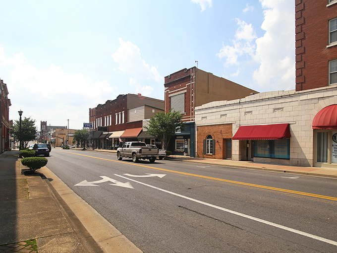 Mayfield's historic downtown looks like a movie set where everyone knows your name and your coffee order.