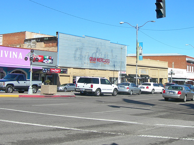 Downtown Nogales welcomes shoppers with its colorful storefronts and border town charm. Gran Mercado stands ready for treasure hunters!