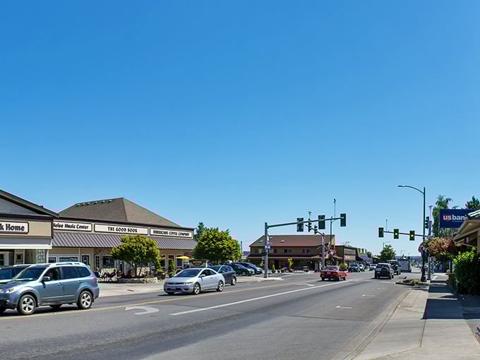 Sequim's main street radiates pure small-town Americana under those famously sunny Olympic Peninsula skies.