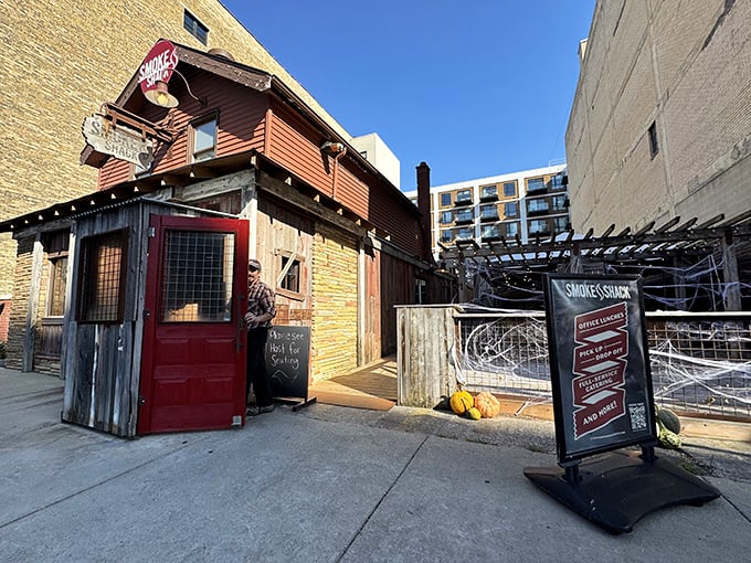 This little red cabin in the city might look humble, but inside awaits BBQ magic that'll make your taste buds dance!