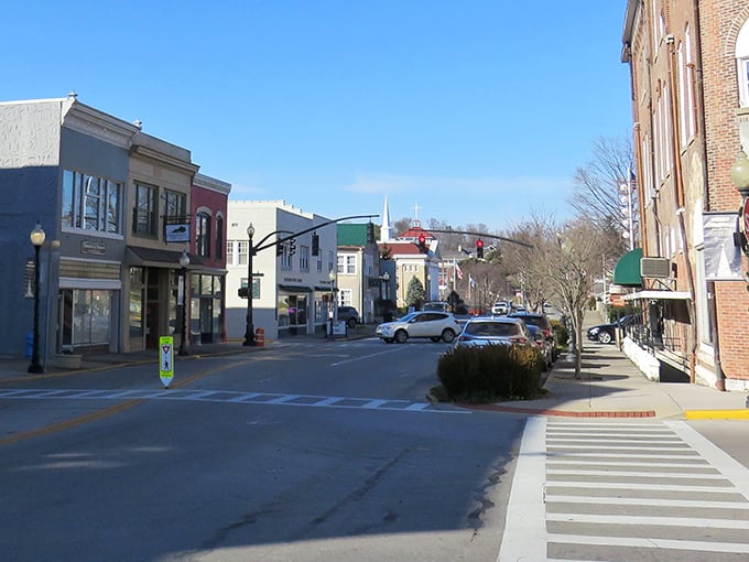 Somerset's Main Street whispers small-town charm with its historic brick buildings. Like stepping into a Norman Rockwell painting where your dollar stretches twice as far!