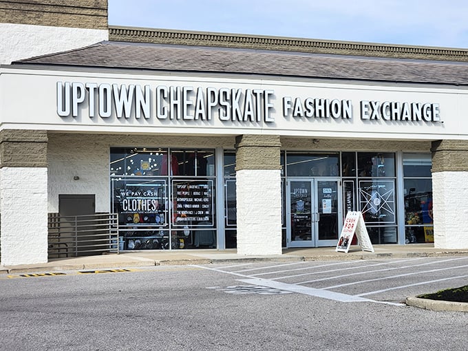 That clean storefront practically whispers "designer treasures await inside" - your wallet will thank you later.