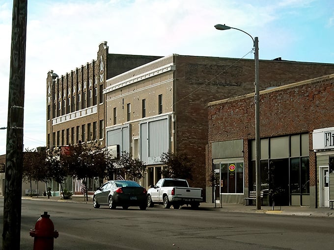 Main Street Glasgow feels like stepping into a Norman Rockwell painting where time moves at coffee-shop pace.