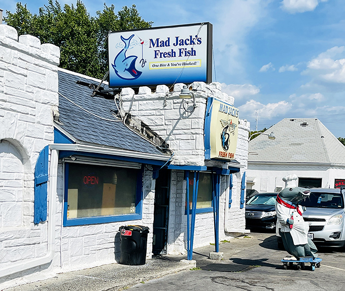 "One bite and you're hooked!" isn't just Mad Jack's slogan&mdash;it's the truth. This unassuming spot has been reeling in seafood lovers for years with its no-frills approach.