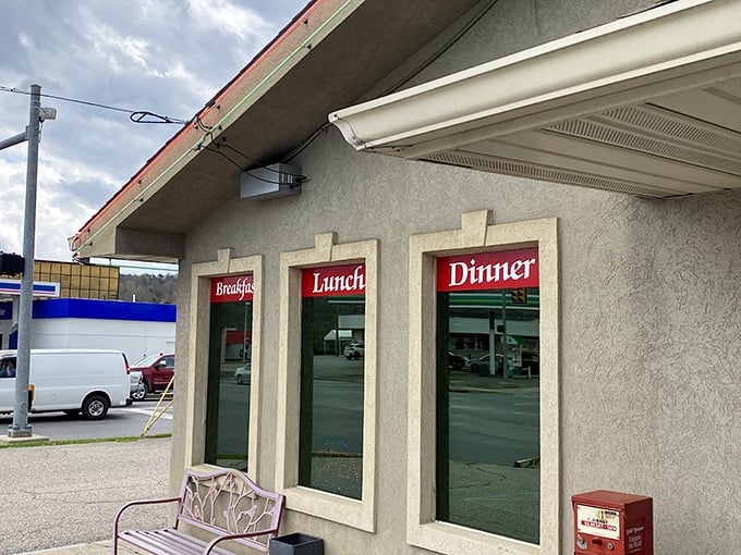 Those breakfast, lunch, and dinner signs aren't just promises – they're invitations to comfort food heaven all day long.