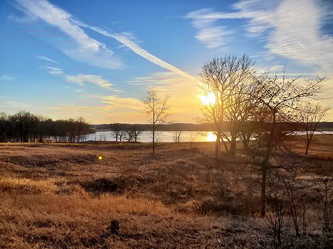 Golden hour transforms Moraine Hills into a painter's dream. Even Monet would trade his water lilies for this view!