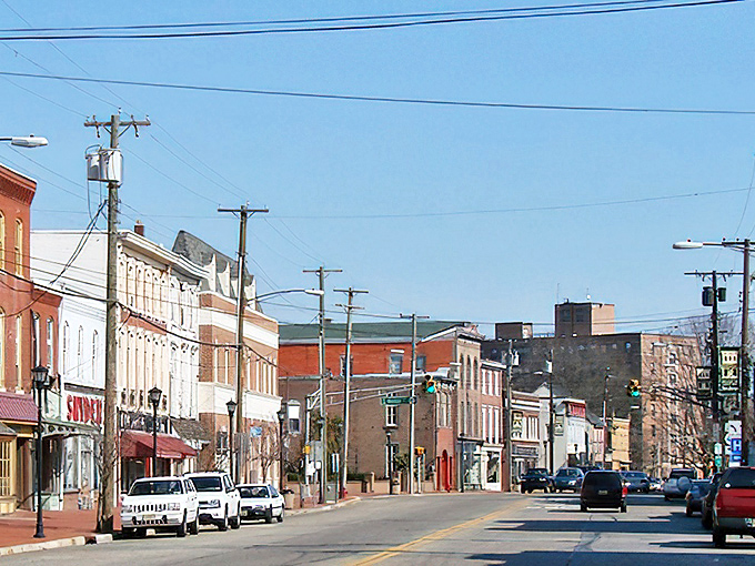 Main Street charm meets affordability in Salem, where brick buildings house local shops that won't break your retirement budget.