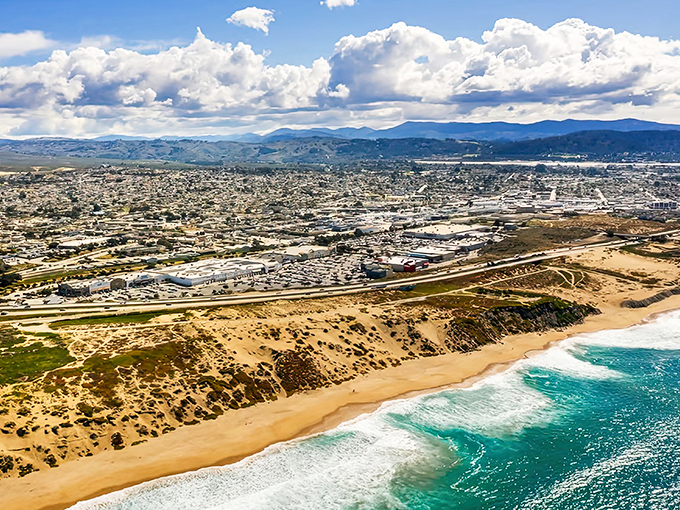The golden shores of Seaside stretch out like nature's welcome mat. That emerald water is calling your name!