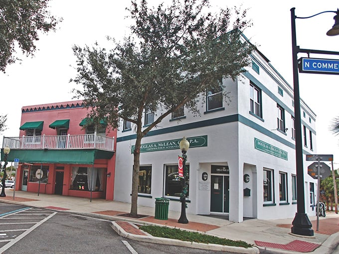 Sebring's historic district feels like Main Street USA with Florida flair&mdash;and housing prices that won't make you faint.