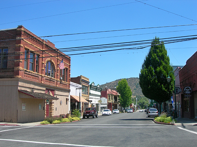 Yreka's downtown invites you to stroll at your own pace. No rush hour here&mdash;unless two people want the same parking spot!