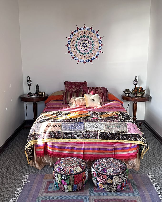Sleep like Mediterranean royalty without the transatlantic flight&mdash;this bedroom proves Illinois does exotic better than you'd think.