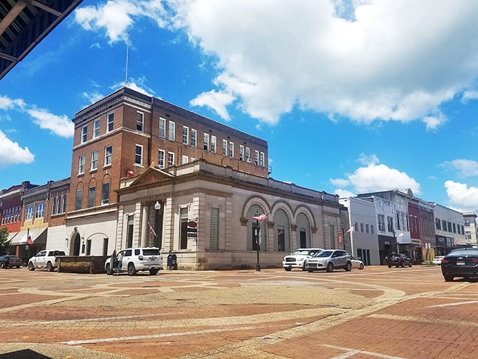 Mason Park offers the kind of green space that big-city dwellers pay premium HOA fees to glimpse, yet here it's free for afternoon strolls and contemplative moments.