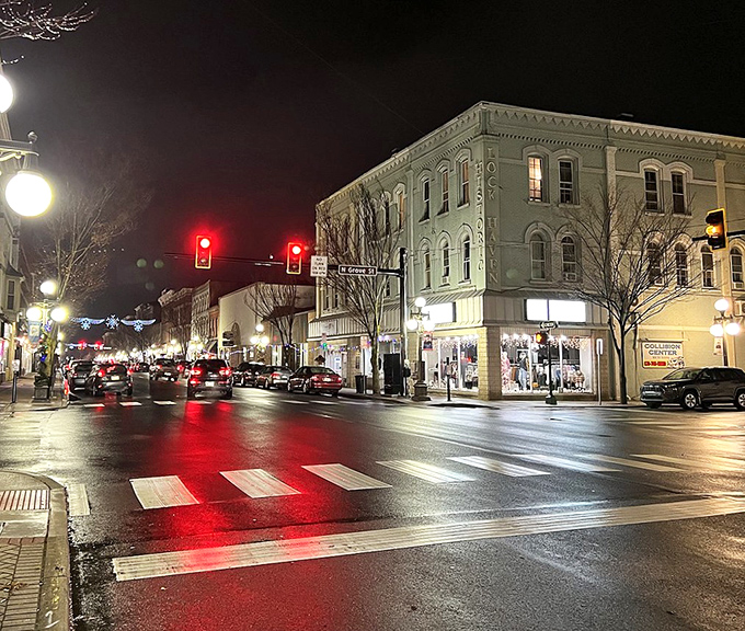 Night transforms Main Street into a scene worthy of a holiday movie. The warm glow of storefronts invites evening strolls when temperatures drop and appetites rise.