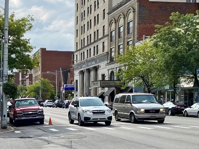 Winchester Avenue showcases Ashland's architectural heritage – where you can practically hear the echoes of the town's storied past between traffic lights.