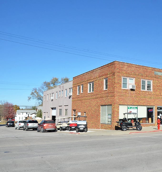 That vintage Morton's Salt mural brightens the downtown streetscape, reminding everyone that charm never goes out of style here.