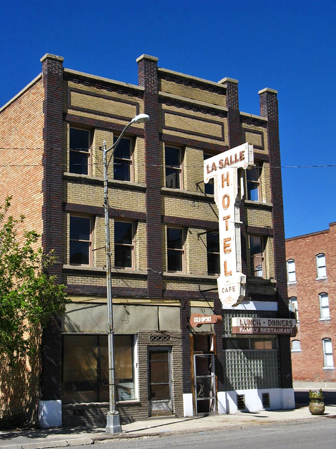 The La Salle Hotel stands as Helper's architectural grande dame, a brick sentinel that's witnessed the ebb and flow of coal fortunes since the days when "streaming" meant something in a creek.