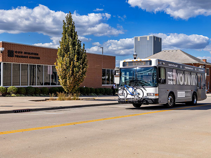 Springfield's public transit system proves you don't need a car to explore&mdash;though having someone else drive while you gawk at architecture is a definite perk.