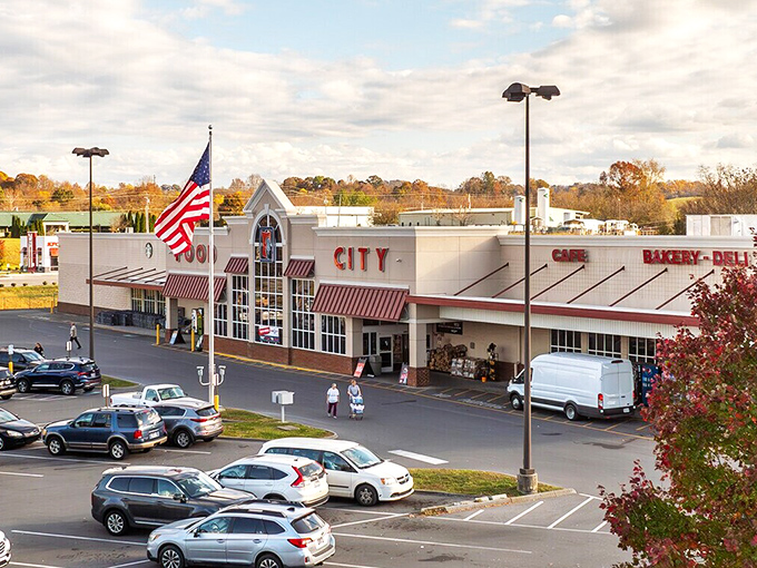 Food City stands as a local landmark, its classic Americana fa&ccedil;ade and bustling parking lot promising both groceries and community connection.