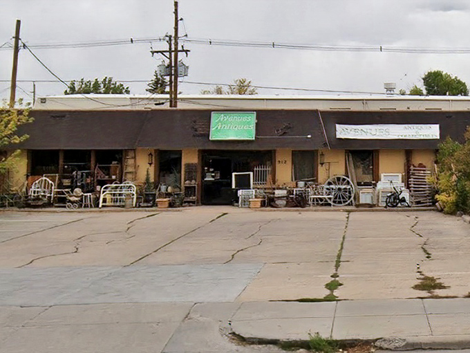 Don't let the humble exterior fool you. Behind this unassuming fa&ccedil;ade lies a wonderland of history where Wyoming's past meets present-day treasure hunters.