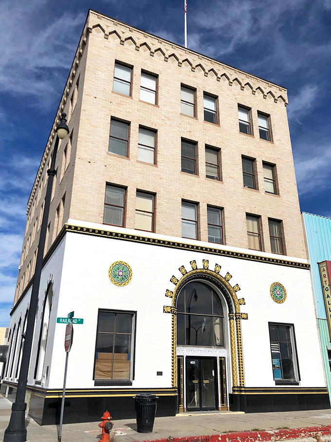 Elko's Henderson Bank Building showcases stunning Art Deco details that would make any architecture buff swoon. That golden archway entrance? Pure Nevada glamour.