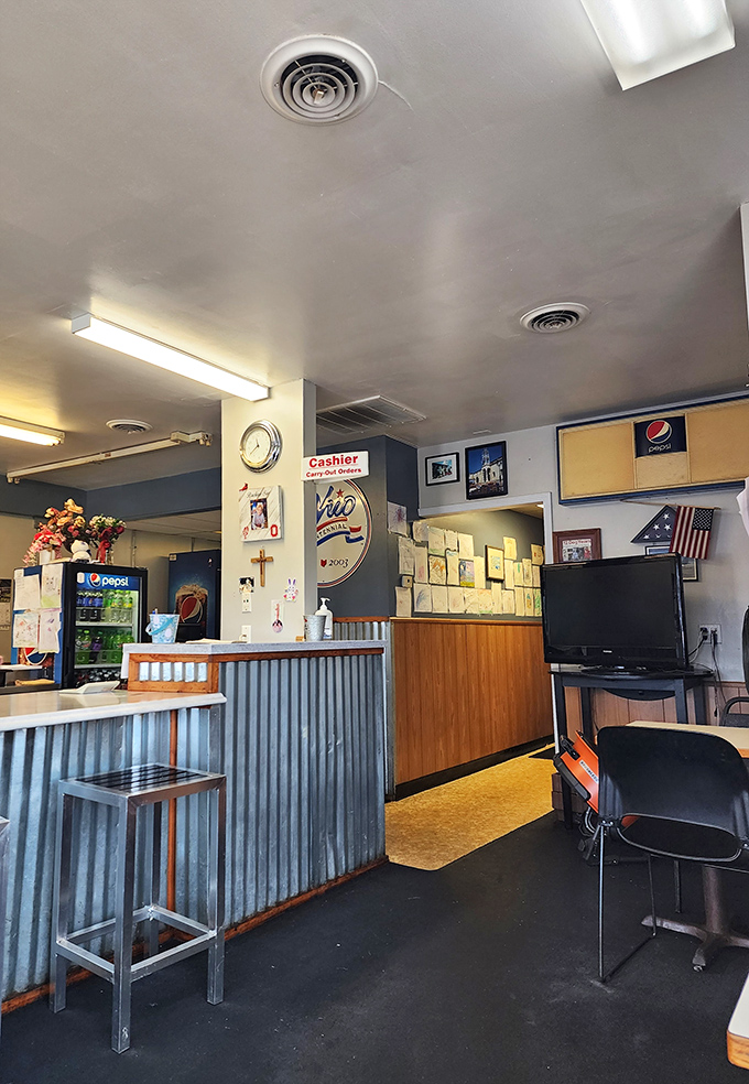 The corrugated metal counter and no-nonsense interior tell you everything: this place focuses on the food, not the frills.