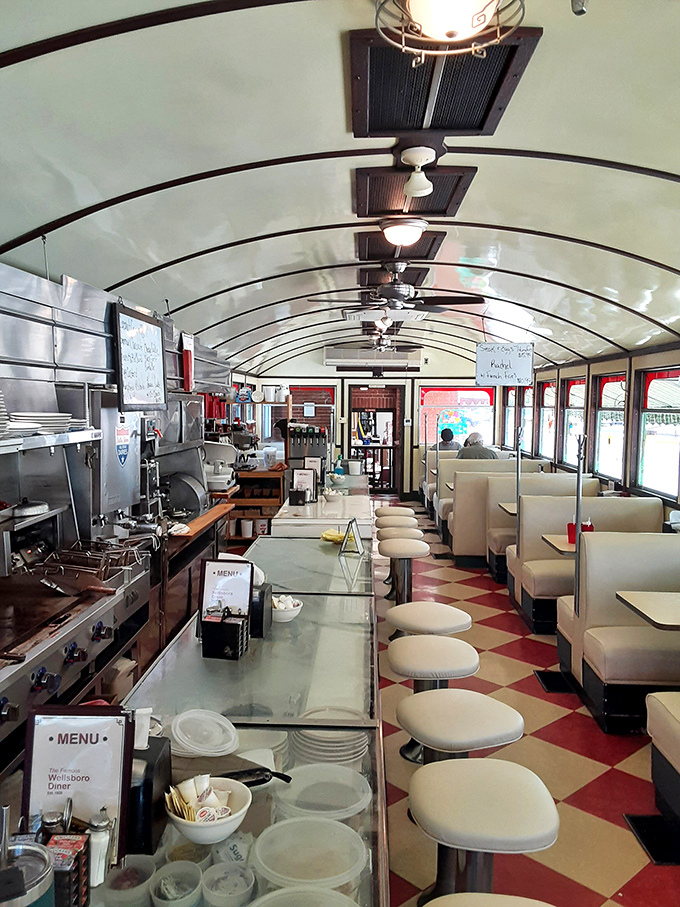 Step inside and you're transported to the golden age of diners&mdash;curved ceiling, checkerboard floor, and counter seating that's witnessed decades of local gossip and road trip revelations.