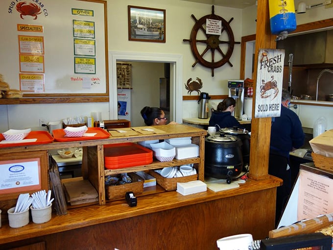 Nautical touches like ship wheels and crab motifs aren't just decoration&mdash;they're a promise of authenticity from people who know their ocean bounty.