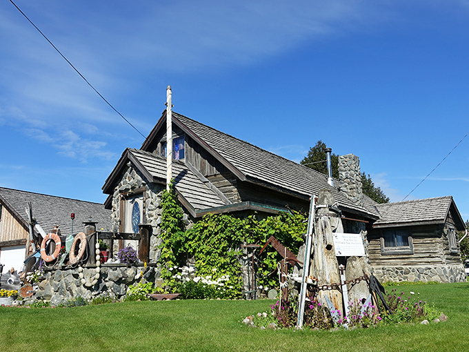 This rustic stone and timber building isn't just charming&mdash;it's practically begging to be on the cover of "Cozy Alaska Monthly."