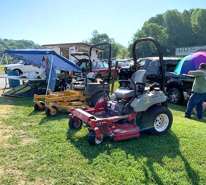 Lawn care dreams come true! These commercial-grade mowers represent just a fraction of the outdoor equipment bargains waiting for savvy shoppers with green thumbs and big yards.