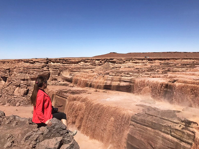 The desert suddenly gives way to this thundering cascade. Standing at the edge feels like discovering someone snuck a piece of Iceland into Arizona.